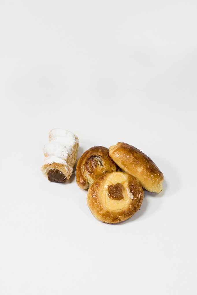 Bollería variada - Pastelería Atuel Empresas